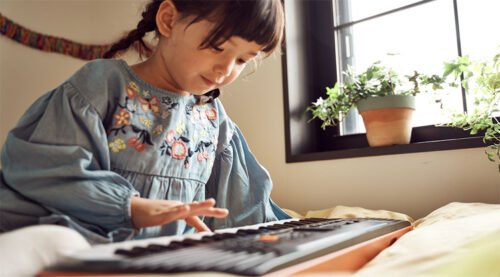 Casio SA-76 Mini Keyboard Review & Demo - 44-Keys 100 Sounds 10 ...